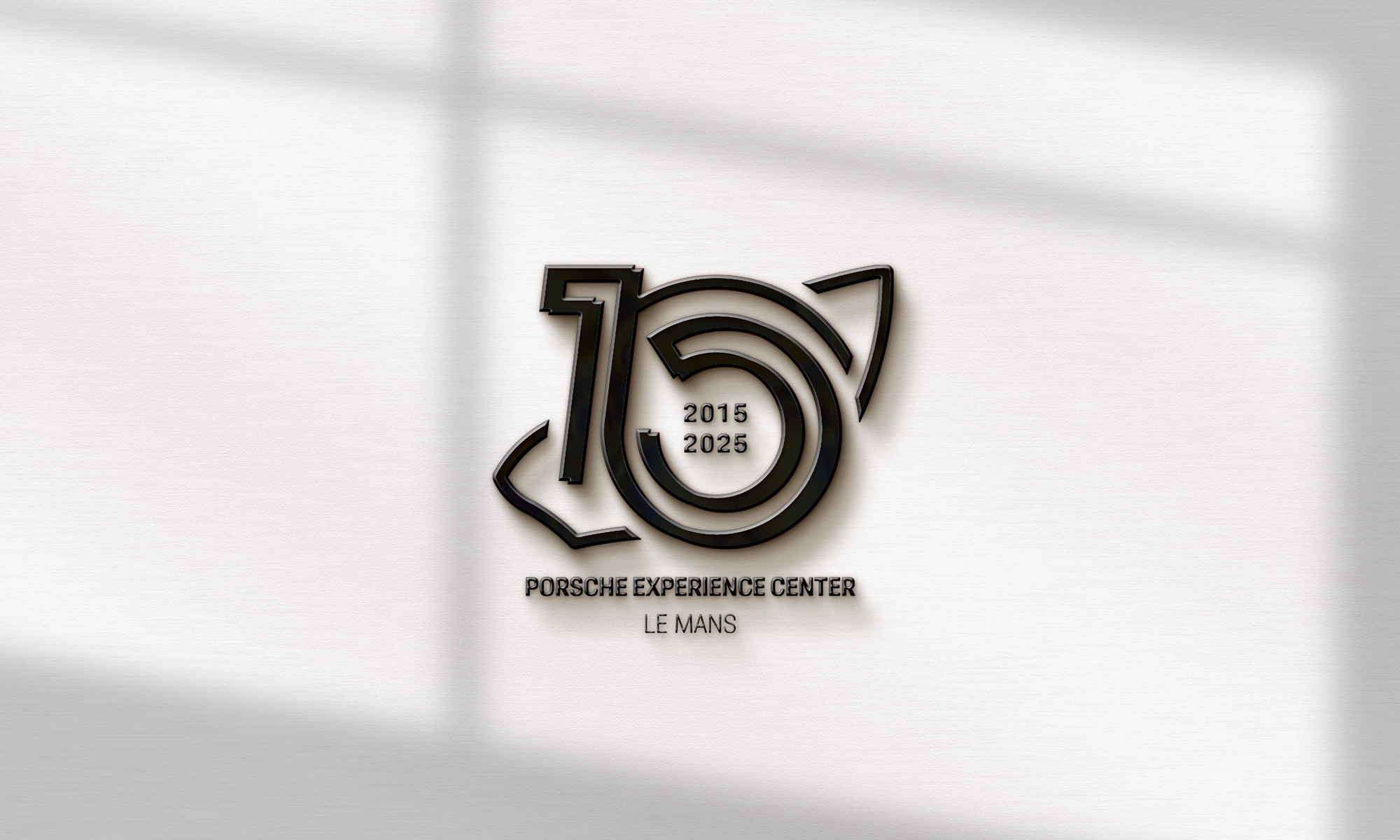 Porsche Experience Center : Logo 10 ans